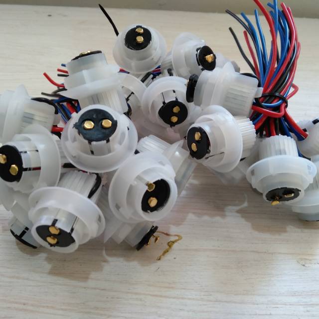 Double light socket (double leg) | Shopee Singapore