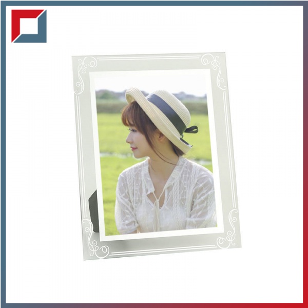 [Buy one get one free] Creative crystal glass photo frame 5 inch 6 inch ...