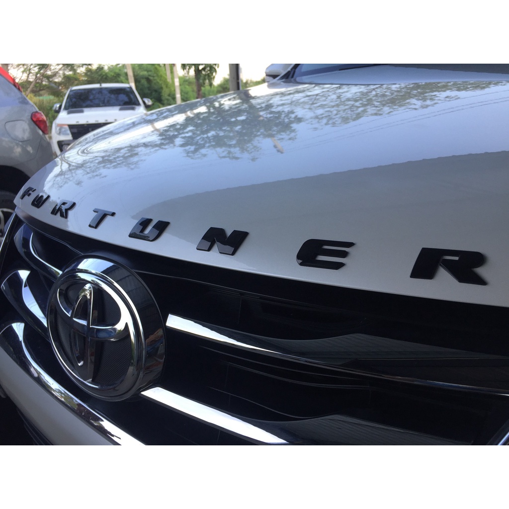 logo Fortuner Black 3D Lettering With A Large TOYOTA Car Grille Cover ...