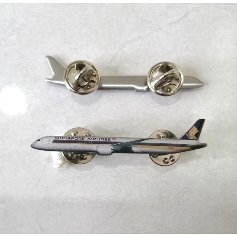 Aircraft Lapel Pin Boeing B787 787-10 Airlines Metal pin | Shopee Singapore