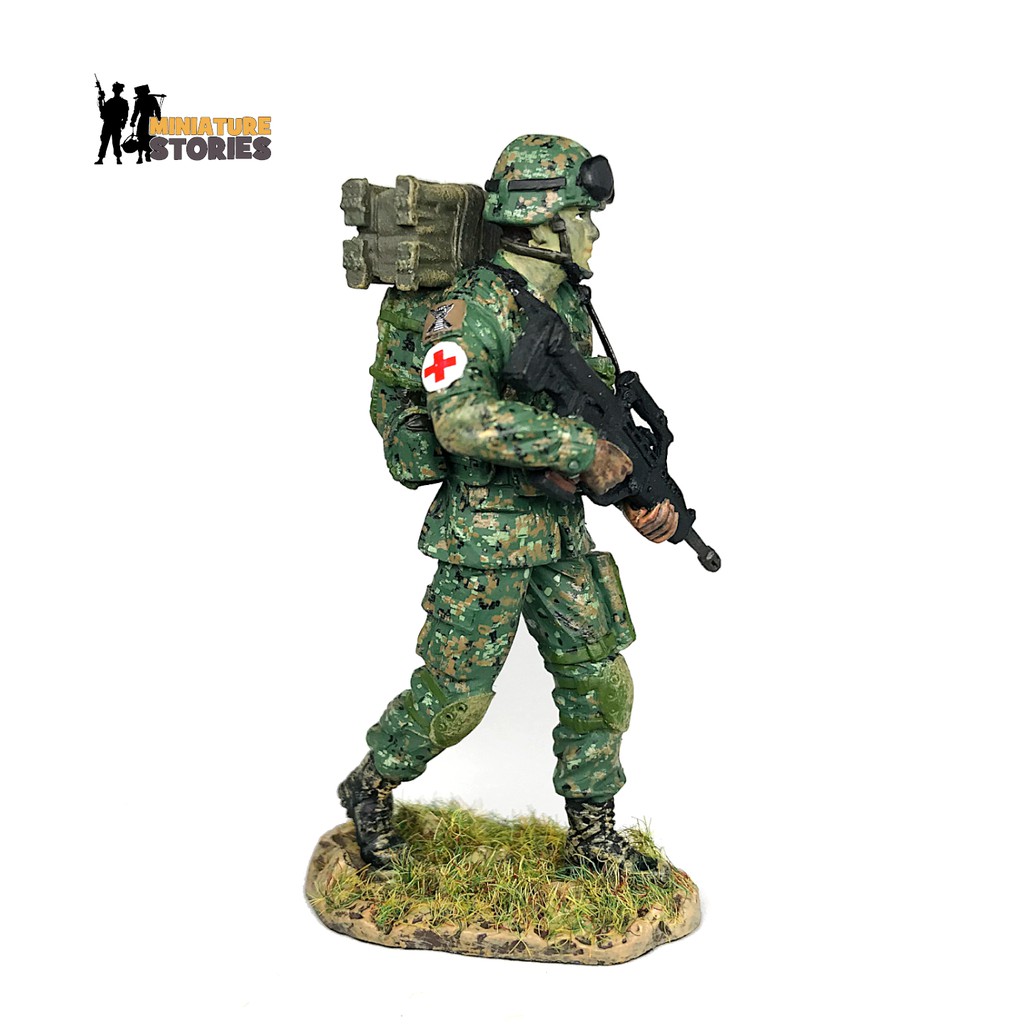 Singapore Army Combat Medic Soldier Hand-Painted Metal Figurine ...
