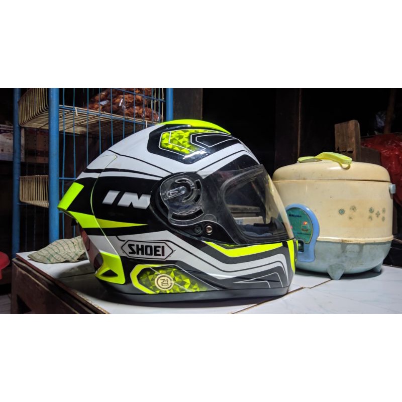Helmet according to photo (read description) | Shopee Singapore