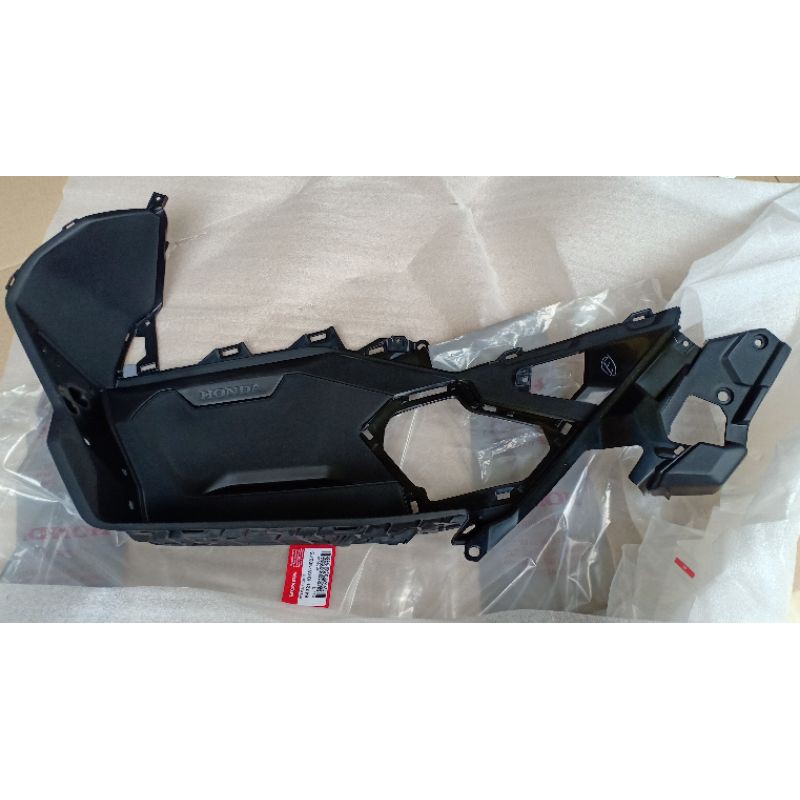 Step floor cover Footrest Left bordes Left honda adv 150 original AHM ...