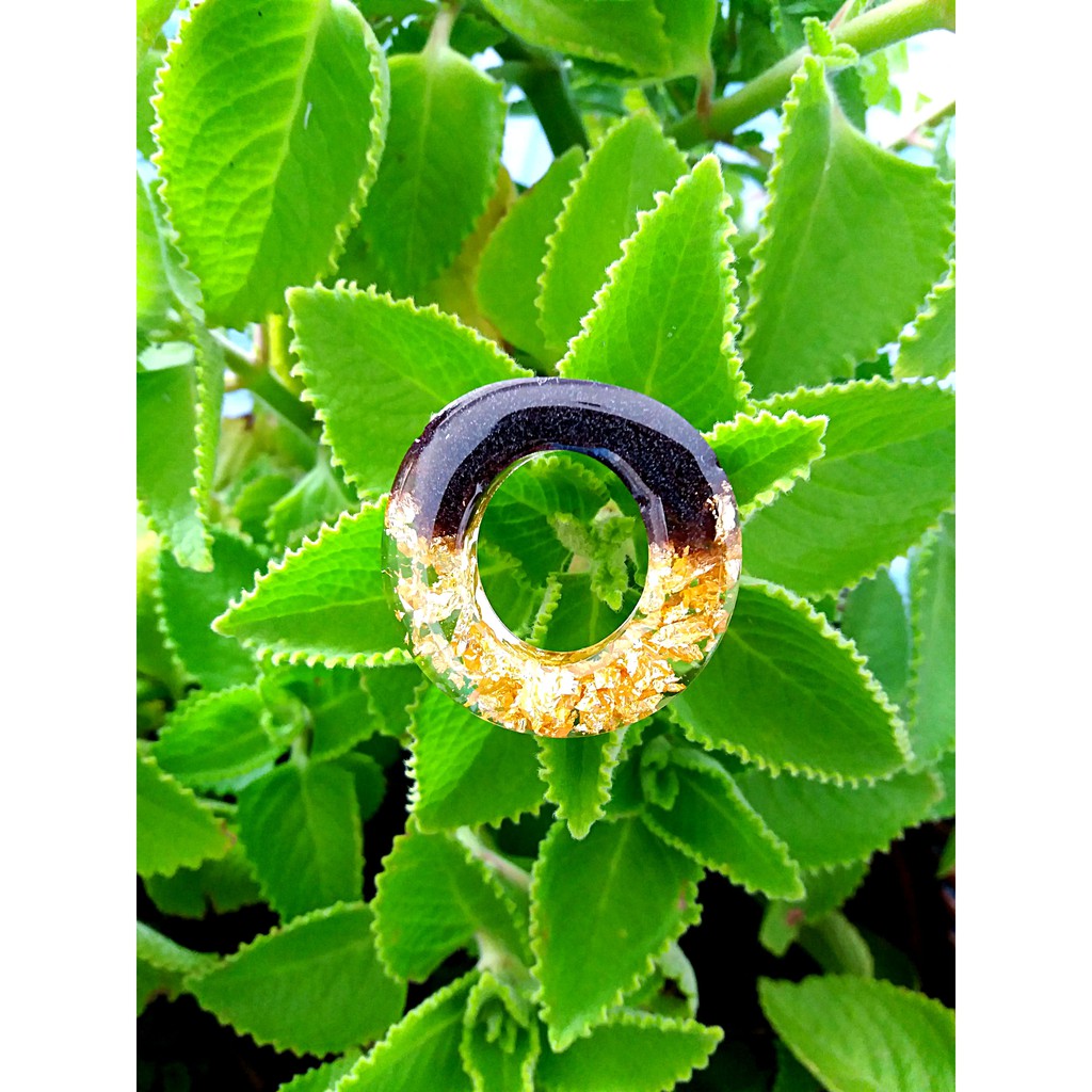 Resin Alphabet "O" Keychain (Favourite Black with gold flakes ...