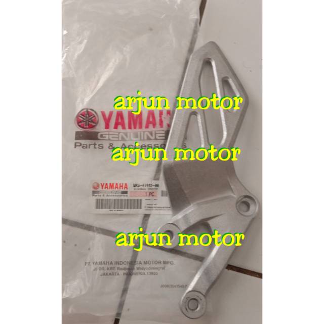 Bracket 2 LEFT FRONT FOOTSTEP BRACKETS YAMAHA R15 V3 ORIGINAL YGP ...