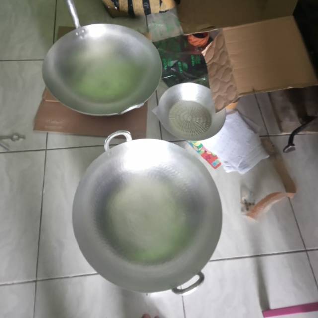 Frying pan for fried rice measuring 50cm | Shopee Singapore
