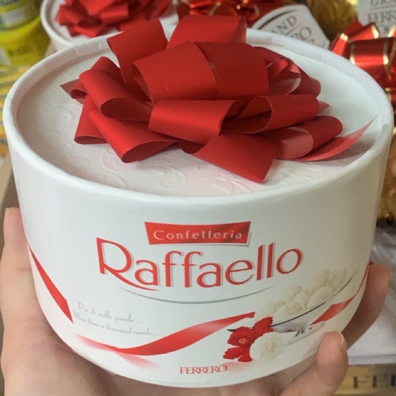 Raffaello Russian Coconut Candy Box 100g Box | Shopee Singapore