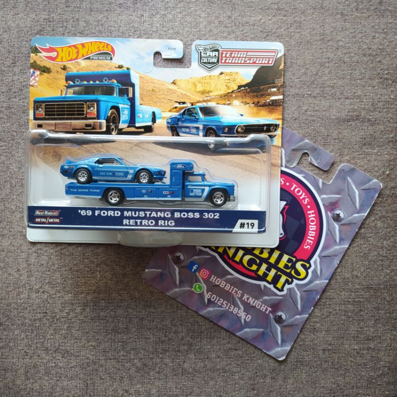 Hot Wheels Premium Car Culture Team Transport 19 Retro Rig dan Ford ...