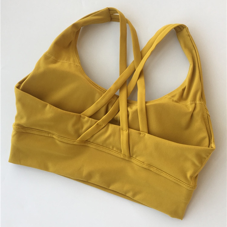 AirActive Serenity Flow Bra Sports Bra with Pads Barely-There Comfort ...