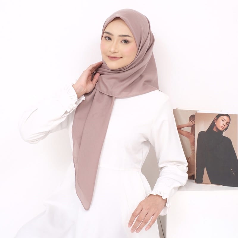 PARIS VOAL PREMIUM PLAIN SQUARE HIJAB NEWEST NAYLA HIJAB | Shopee Singapore