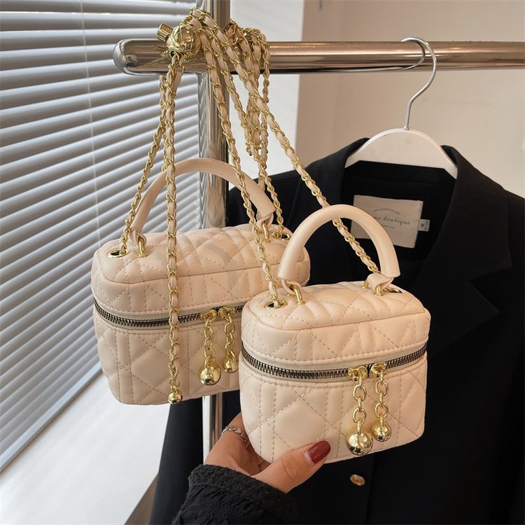 Small Fragrance Mini Messenger Bag Textured Rhombus Embroidered Thread ...