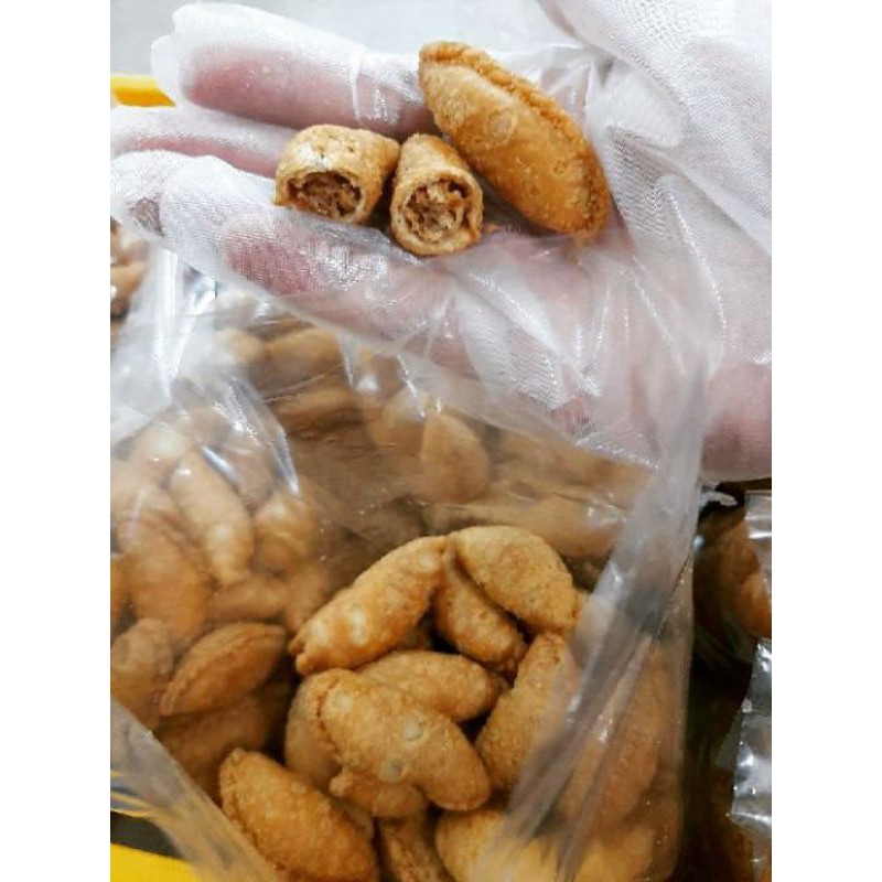 Biskut Mini Peanut Puffs 花生角 3Kg | Shopee Singapore