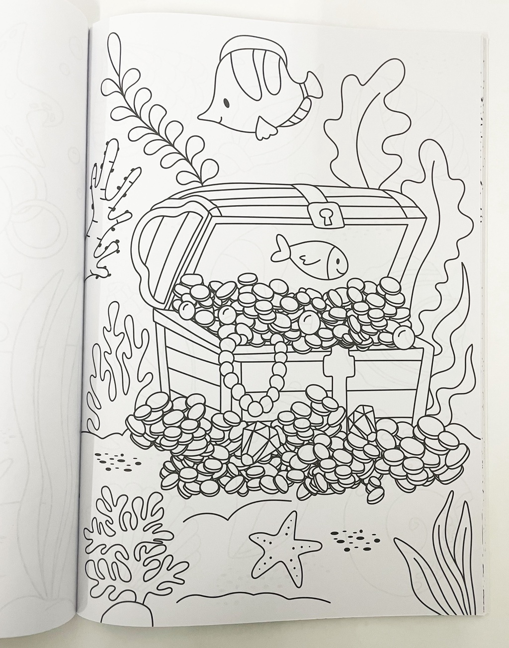 Sea Animals Colouring Book for Kids with 50 pages to Color Amazing ...