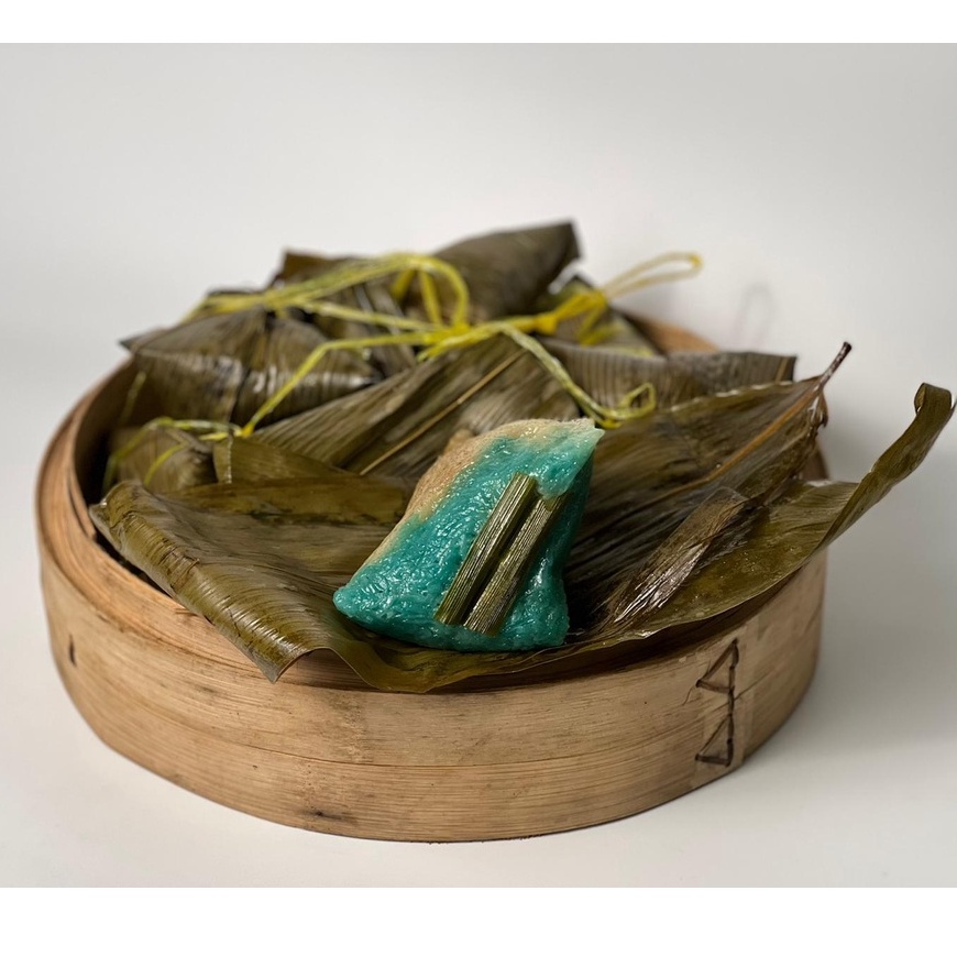 Traditional Nyonya Rice Dumpling (220G +-) 传统娘惹鸡肉粽 | Shopee Singapore