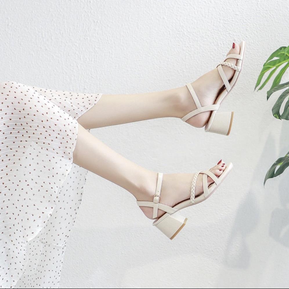 Super cute women's 5p square heel sandals with thin straps and cross ...