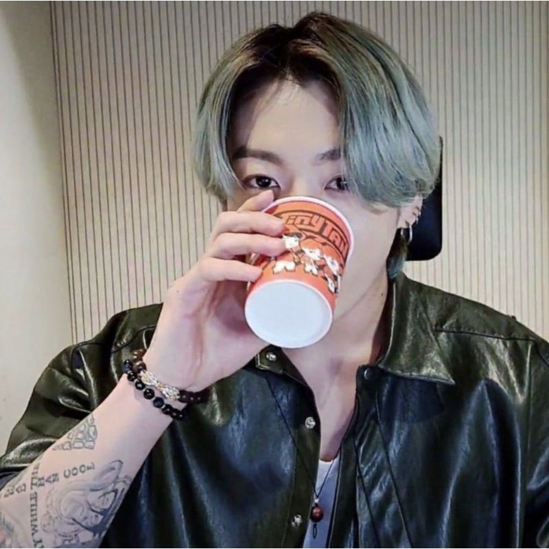 BTS Jungkook Delixir necklace x bracelet | Shopee Singapore