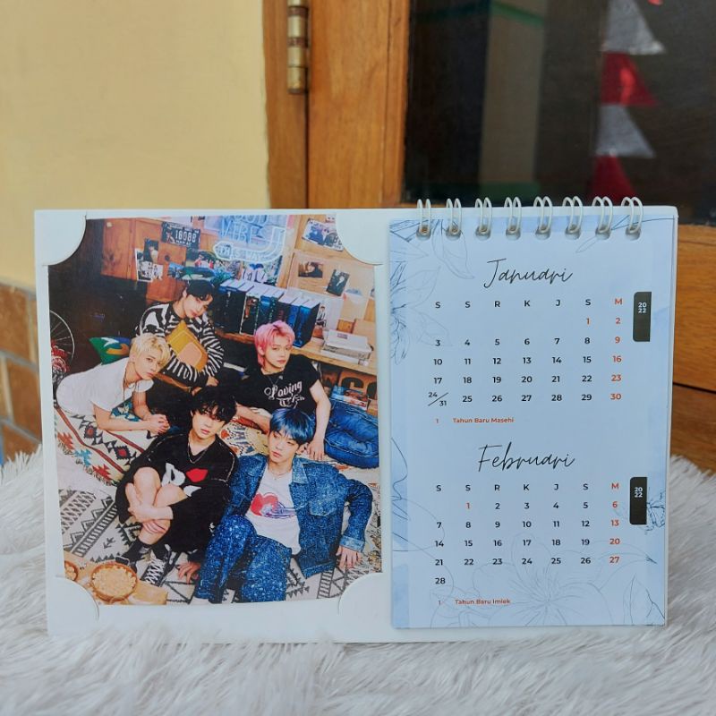 TXT 2025 Desk Calendar (CUSTOMABLE) | Shopee Singapore