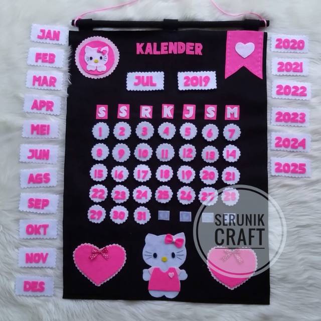 Hello Kitty Calendar/Hello Kitty Character Flannel Calendar | Shopee ...