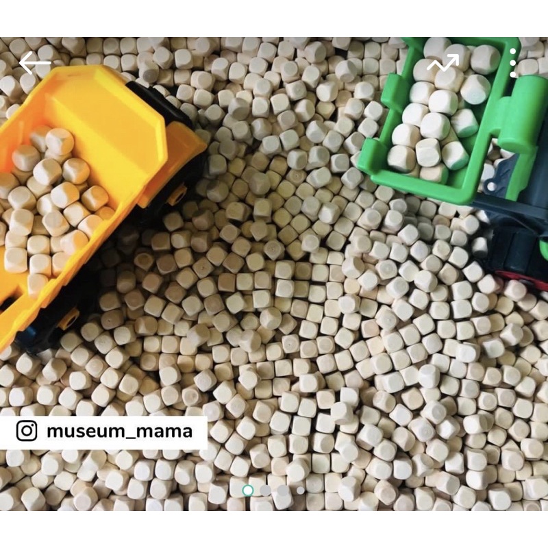 (Ready stock) 10/12mm Hinoki wood cubes / pieces for sensory play ...