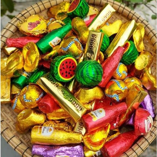 Chocolate Candy CNY Gold Coin Candy Beautiful Model TACASA SHOP ...