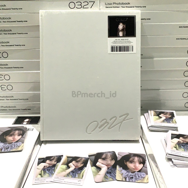 Lisa PHOTOBOOK 0327 VOL.2 (YGSELECT & KTOWN4U) | Shopee Singapore