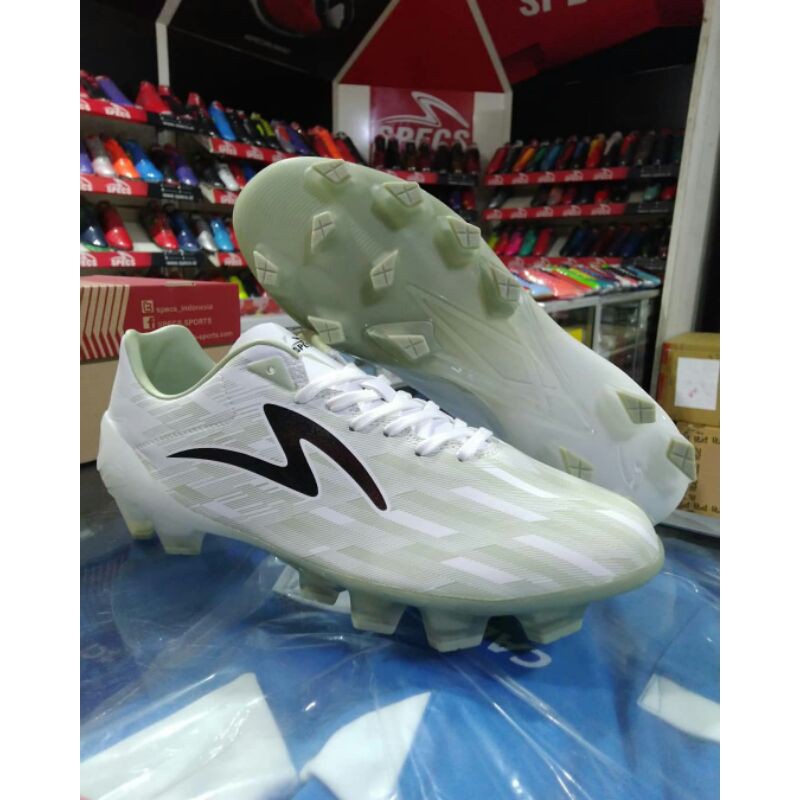 Specs accelerator lightspeed II pro FG Original Football Shoes (White ...