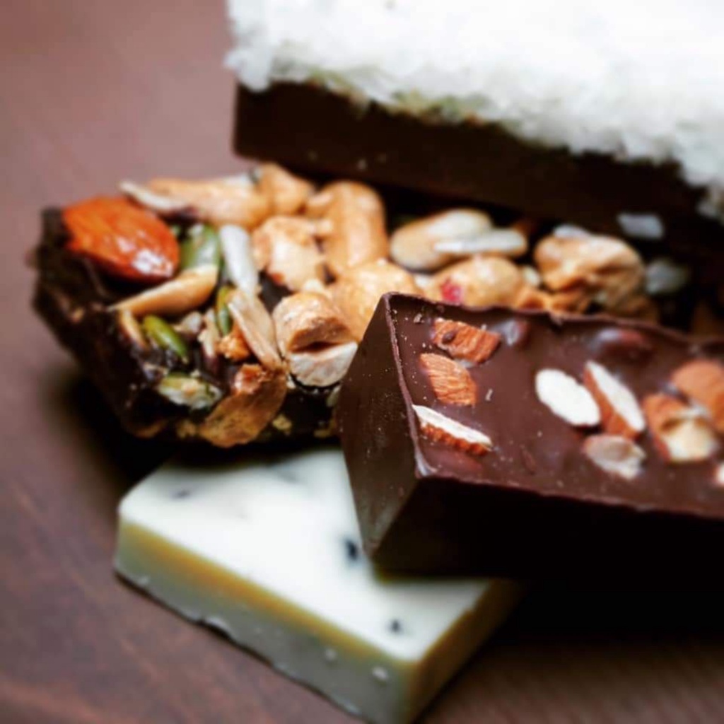 CHOCOTAINER Energy Bar No Sugar Free Dark Chocolate Halal Snek Diet ...