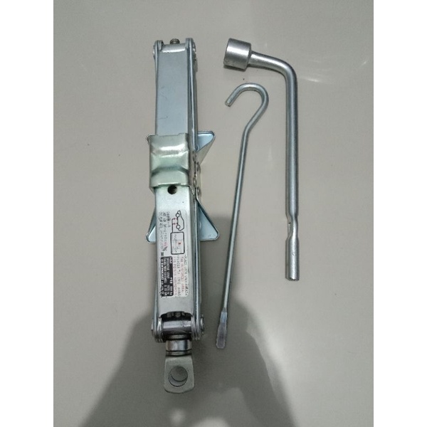 Japan surplus mechanical scissor jack with free socket and wrench for ...
