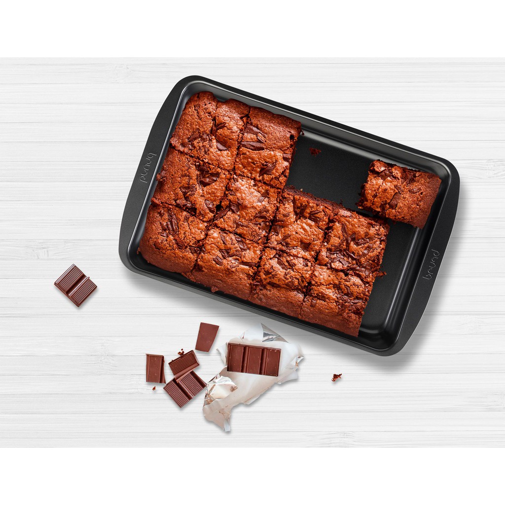 Brund by SCANPAN 9" x 9" / 12.5" x 9" Brownie Pan | Non-stick Bakeware ...