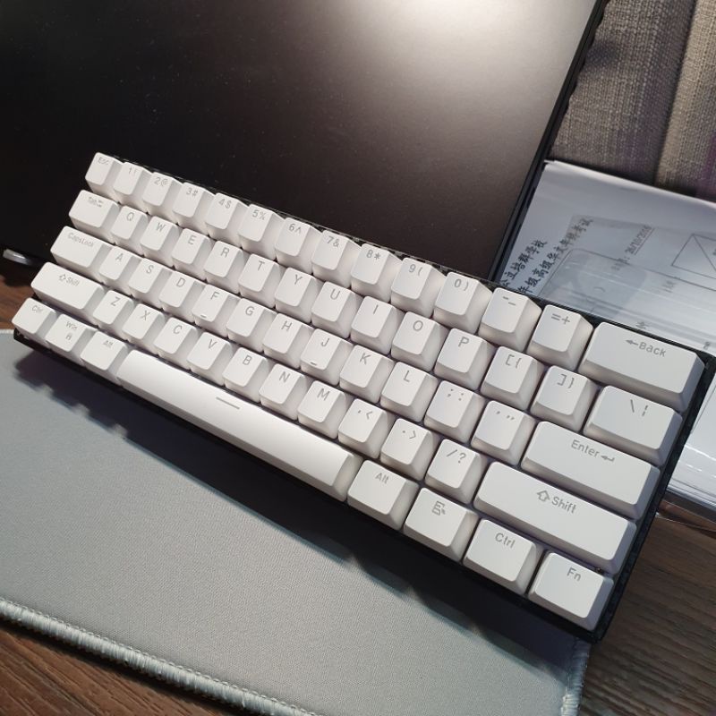 Custom carbon fibre vinyl Modded 60% Mechanical keyboard Hot swappable ...