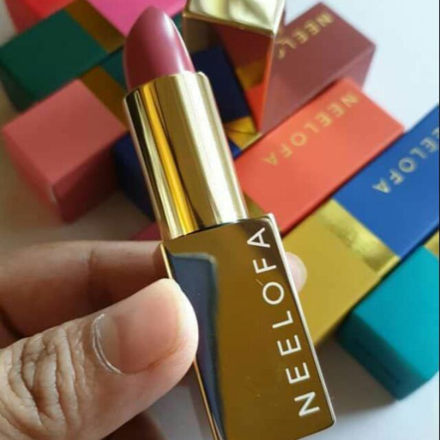 NEELOFA x MAMASAB (Young Glow) | Shopee Singapore