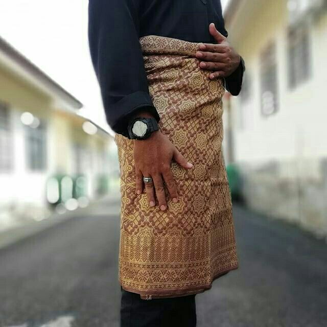 NEW Sampin Songket Coklat sulam Emas Men Baju Raya 2018 Clothing ...