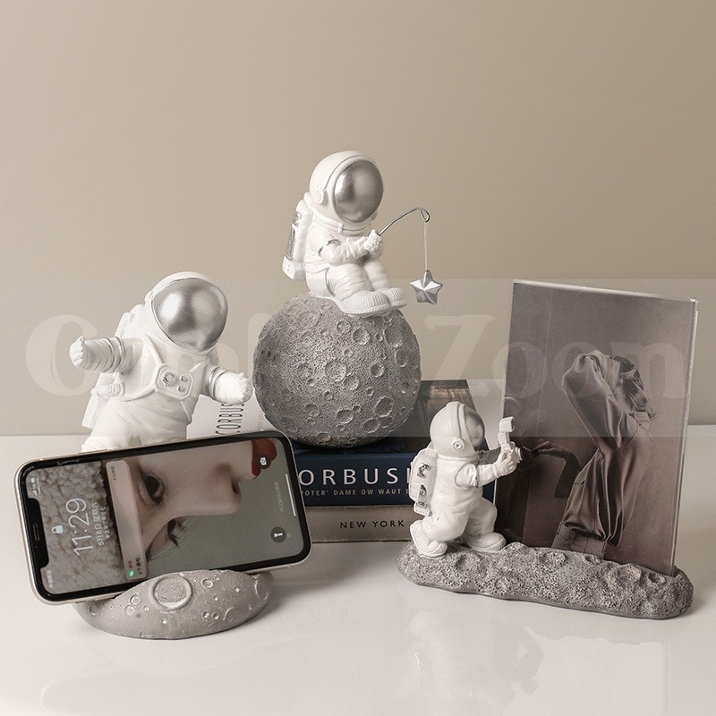 Resin Astronaut Model Phone Holder Creative Cute Astronaut Photo Frame ...
