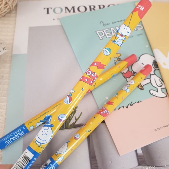 snoopy 2B Triangle Pencil Big 2B Preschool Kindergarten Learning ...