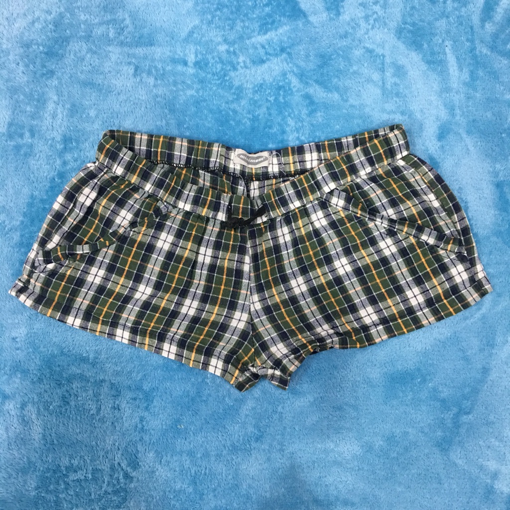 Preloved Checked Very Short Pants Low Waist 低腰超短裤 | Shopee Singapore