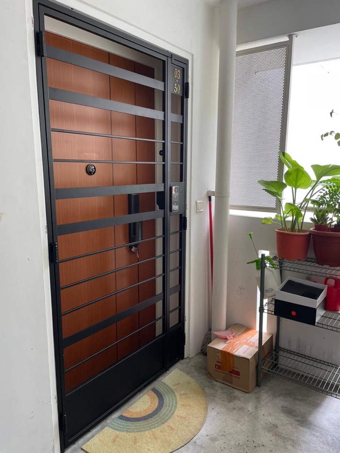 HDB MILD STEEL GATE / GLASS GATE / HDB METAL GATE FOR HDB BY MASTER ...