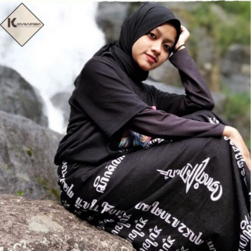 Pekalongan Batik Sarong Javanese Hanacaraka Script Batik Sarong Santri ...