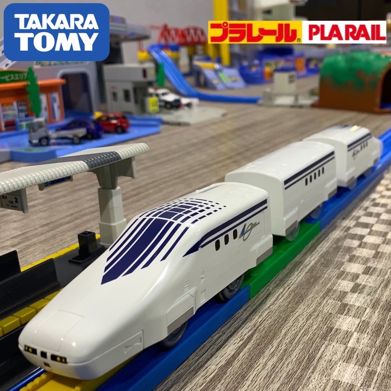 PRE-OWNED - Takara Tomy Plarail App Controled Maglev Shinkansen Train ...