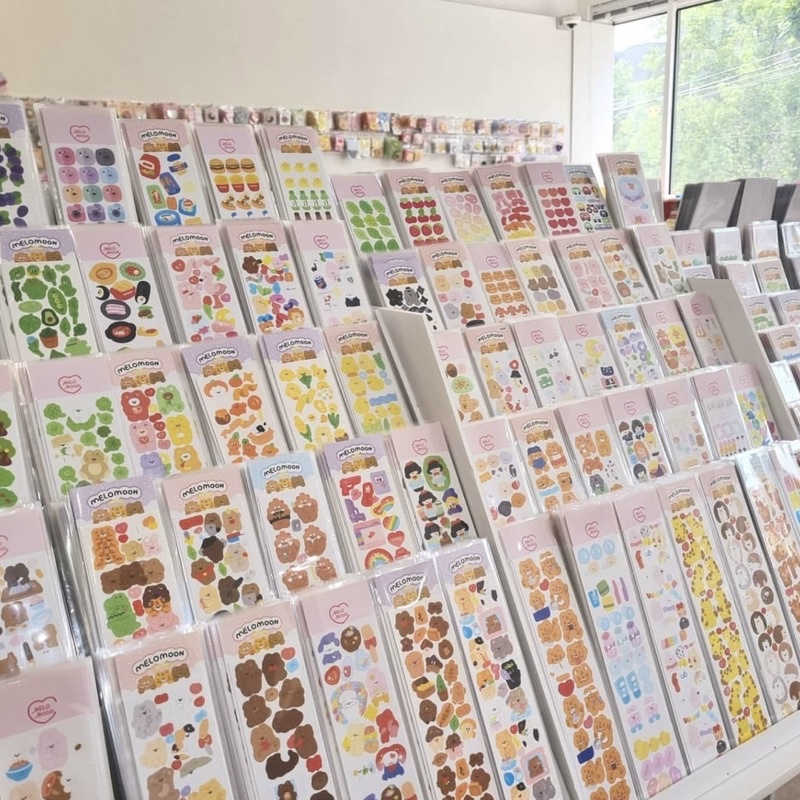 [Melo Moon] Assorted Cute Animals Confetti Bubble Stars Food Matte ...