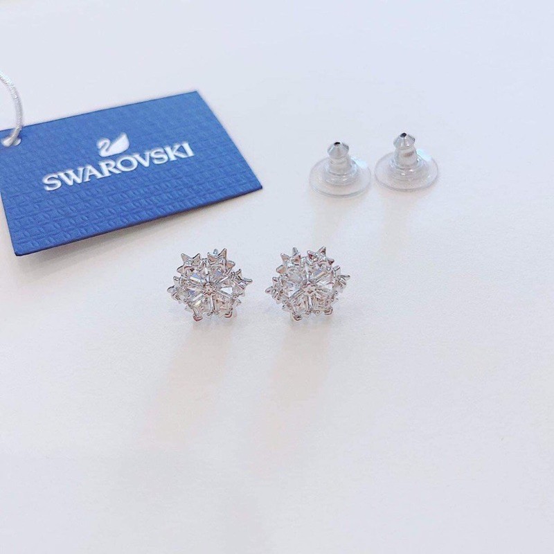 Swarovski snow white flower earrings (separate set) | Shopee Singapore