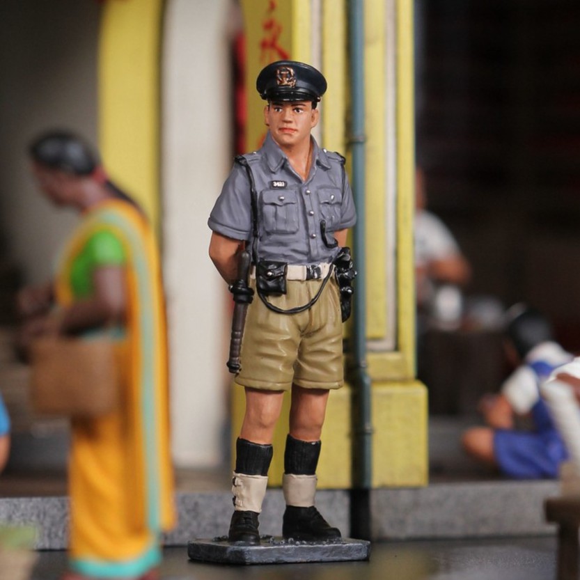 Miniature Singapore 1950s Police Officer / Policeman Hand-Painted Metal ...