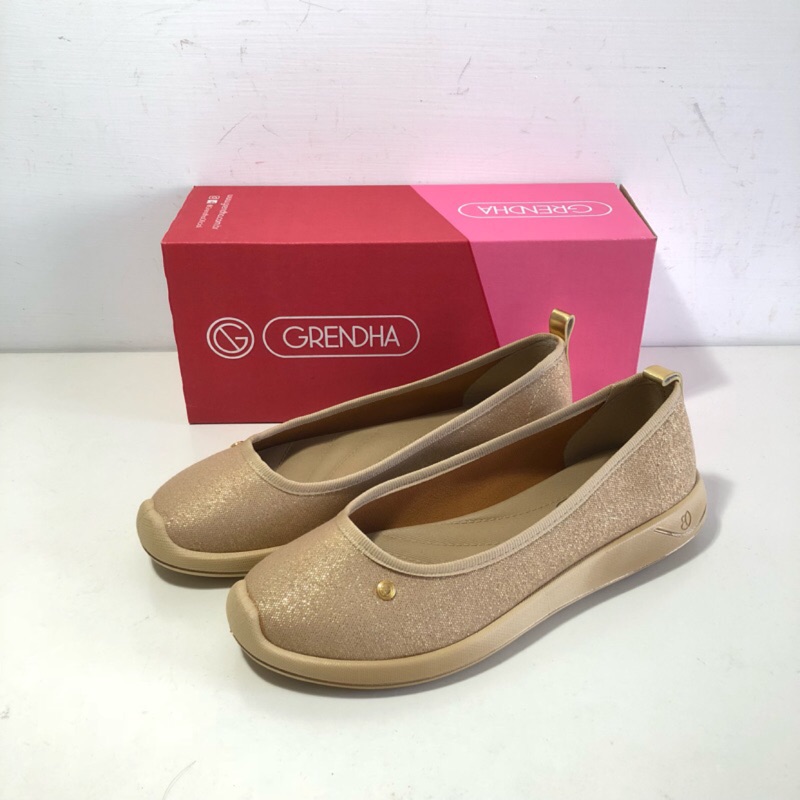 Grendha Girls Brazil Casual Shoes Size 38 (Sports Style Comfortable ...