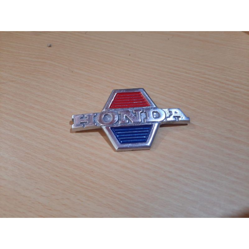 Honda c70 WING DECK emblem logo | Shopee Singapore