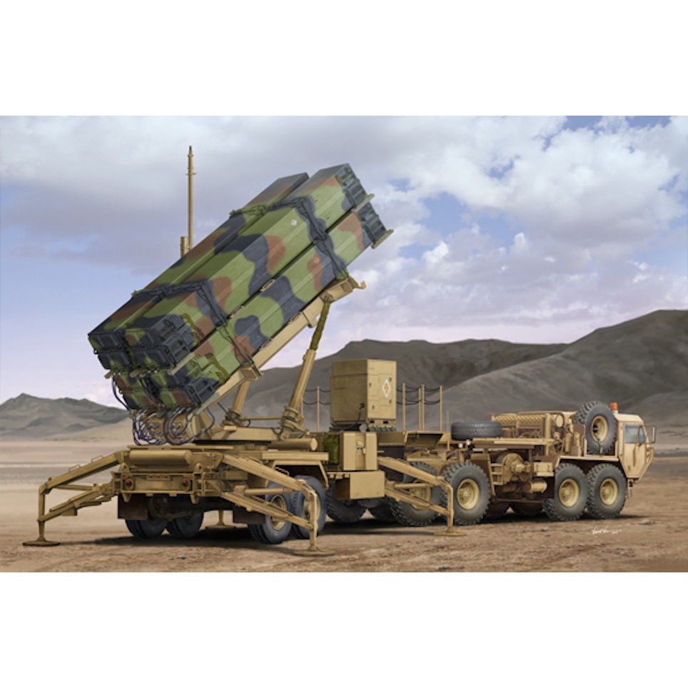 Trumpeter 1/35 01037 M983 HEMTT & M901 Launching Station of MIM-104F ...