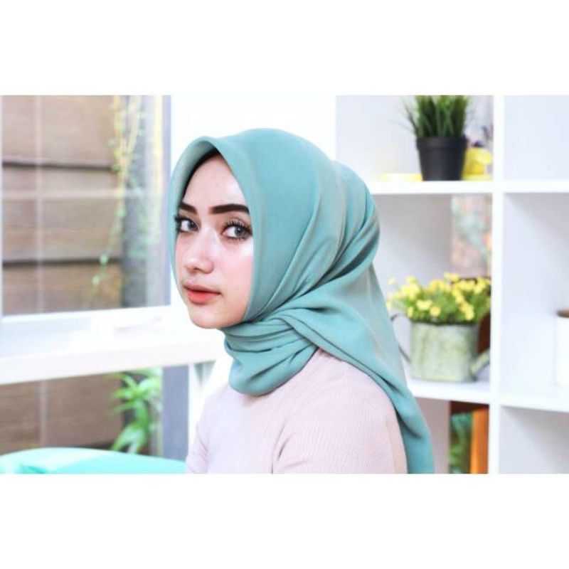 Paris Premium biru SquareWARDAH biru Paris Premium HijabWARDAH biru ...