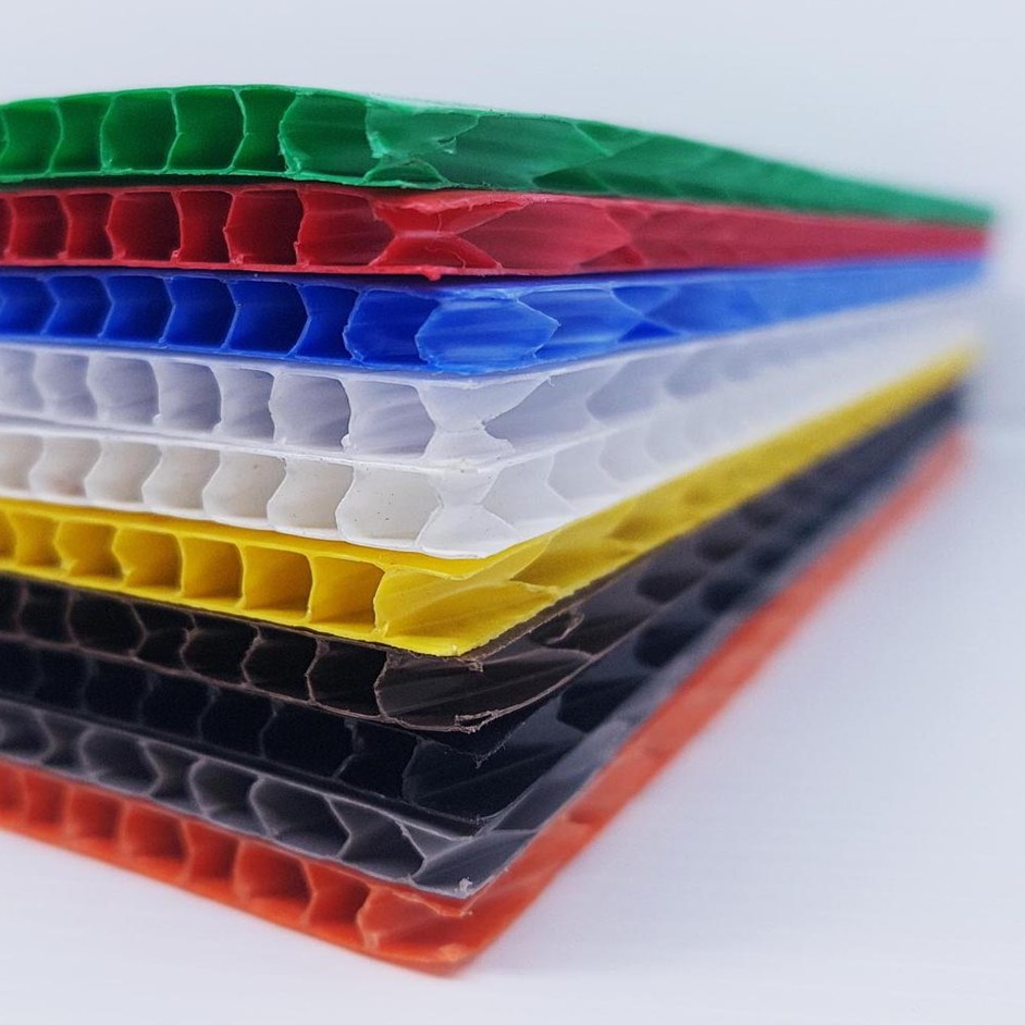 2mm thick Corrugated PP Plastic Cardboard Sheet Uk. 50x75 cm (1 pack ...