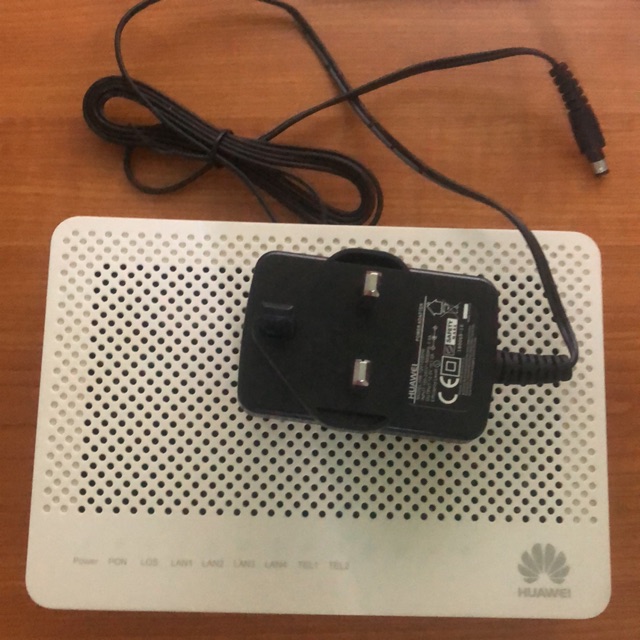 Huawei Fibre Optic Modem HG8240H5 | Shopee Singapore