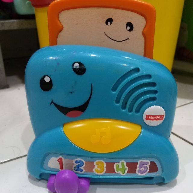 Fisher-Price Laugh & Learn Peek-a-Boo Toaster | Shopee Singapore
