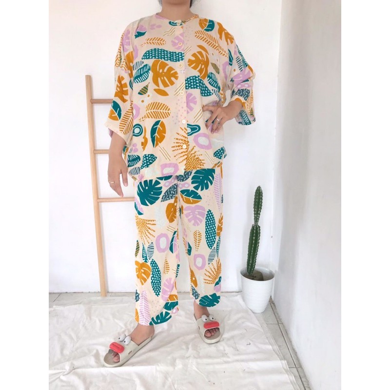 ONE SET JUMBO (BOOKED) | Shopee Singapore