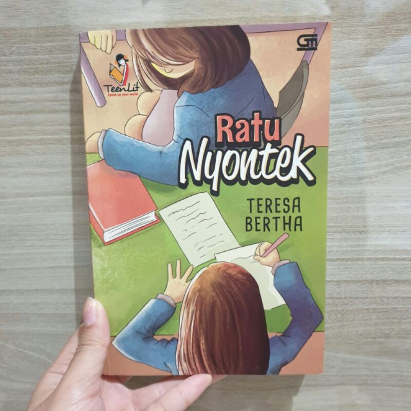 Teenlit: Ratu Nyontek (Ol) | Shopee Singapore